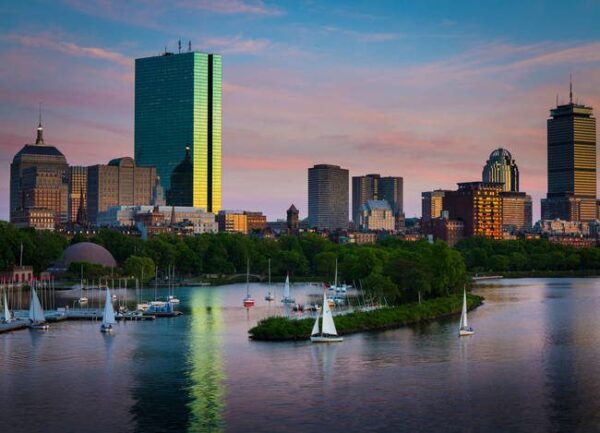 Insider’s Guide to Boston Company Outings | TeamBonding
