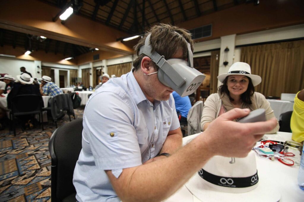 The Infinite Loop - Virtual Reality Team Building | TeamBonding