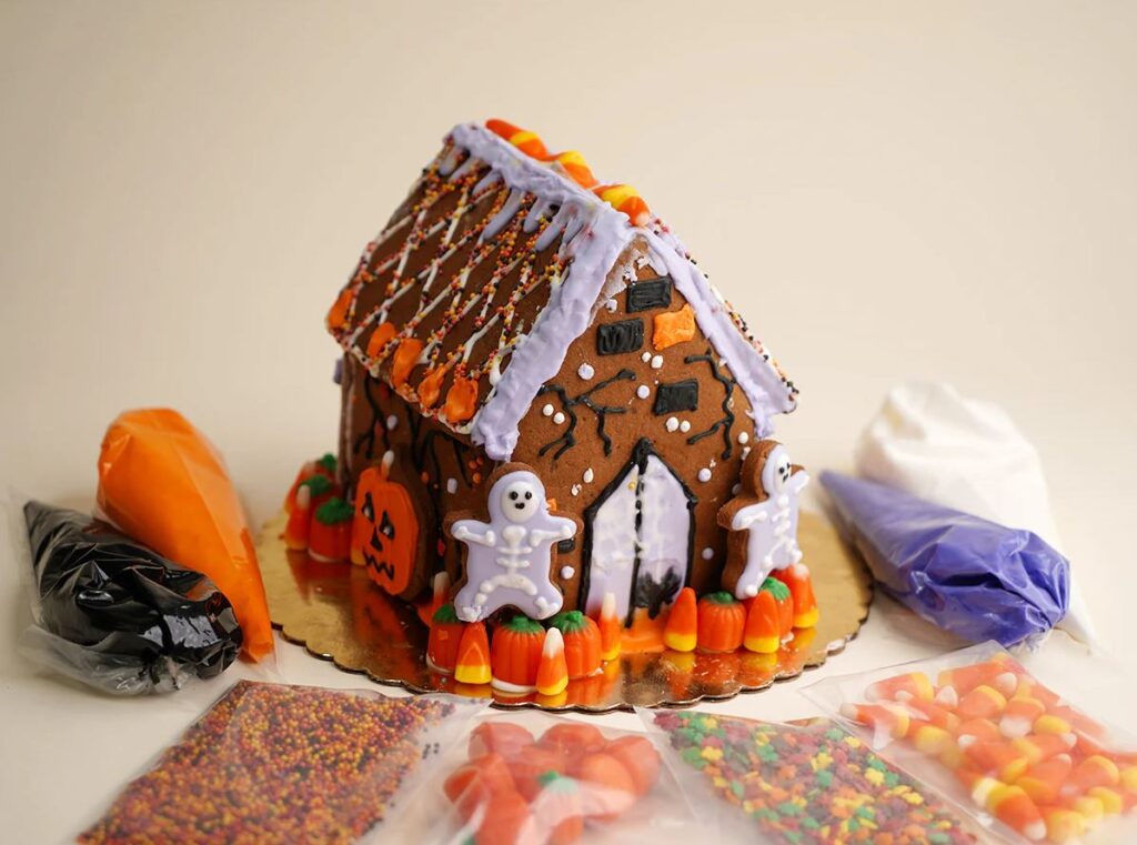 Virtual Gingerbread House Making with Kits | TeamBonding