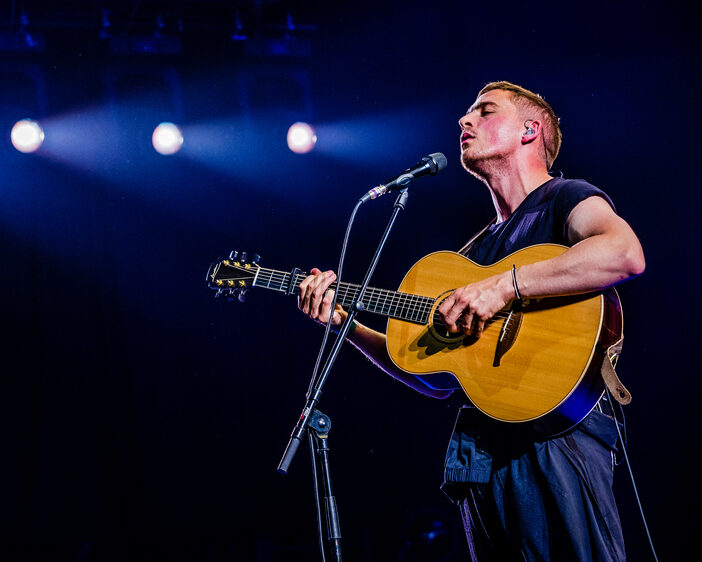 60 Workplace Songs for Your Office Playlist | TeamBonding