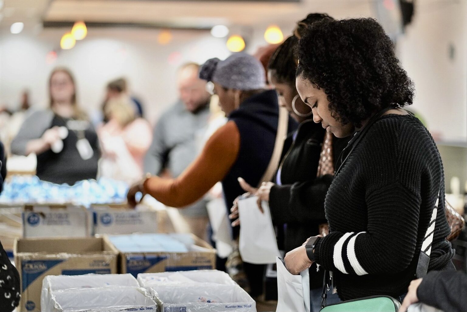 Volunteer Time Off (VTO): What It Is, How It Works | TeamBonding