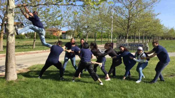 Team Building Checklist for Outdoor Event Planning | TeamBonding