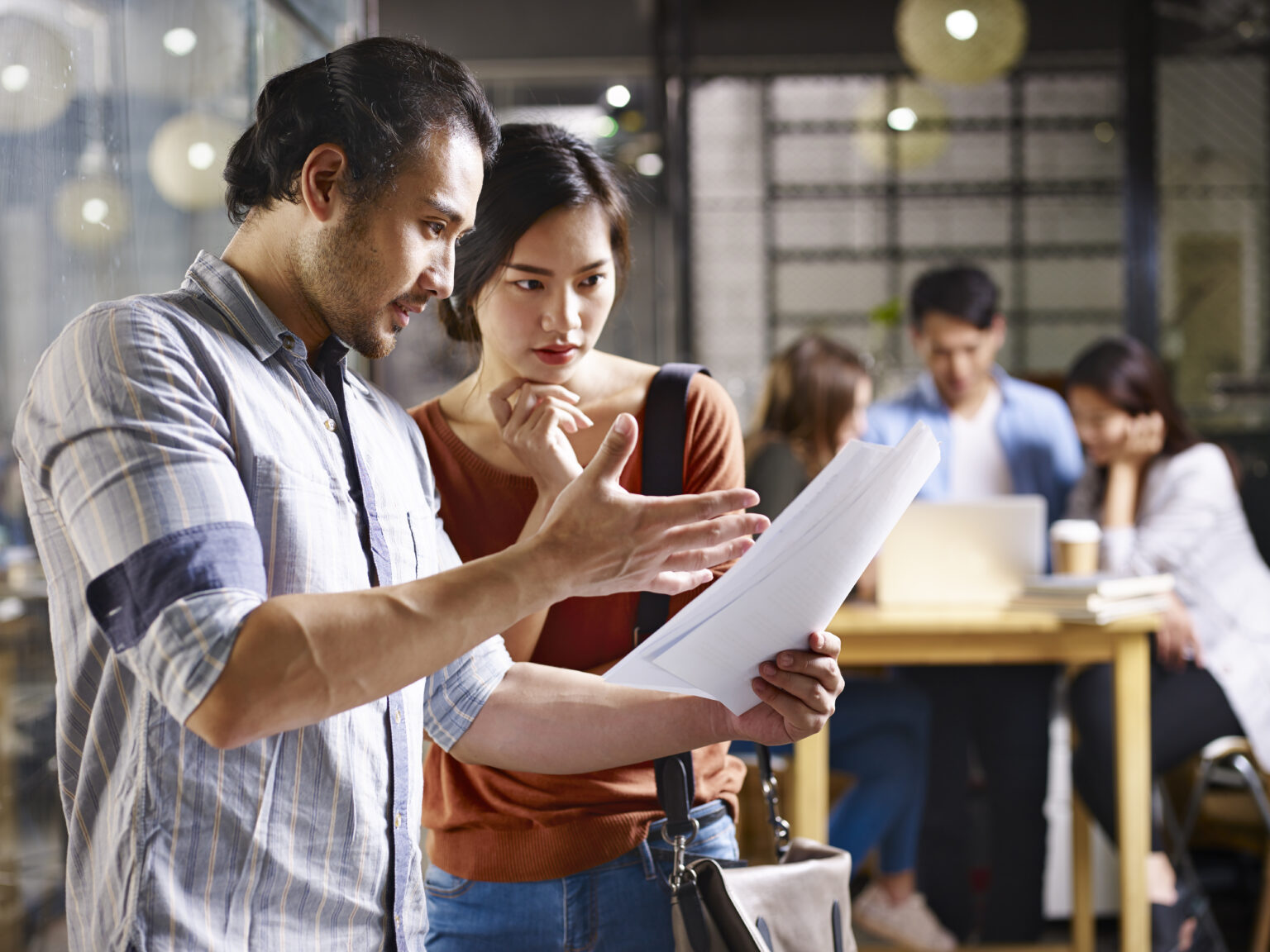 How to Give Effective Feedback | 6 Expert Tips | TeamBonding