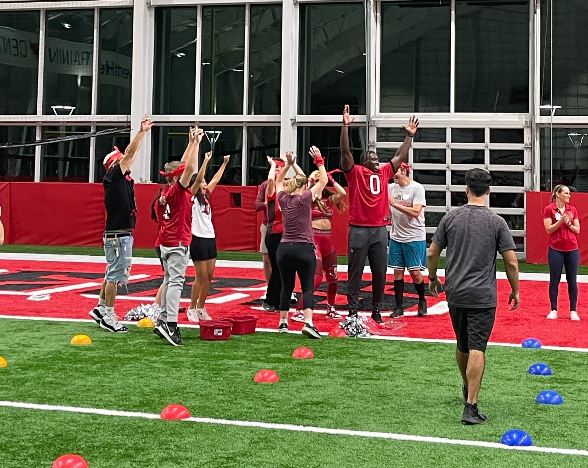 5 Sports Team Bonding Activities for the Office | TeamBonding